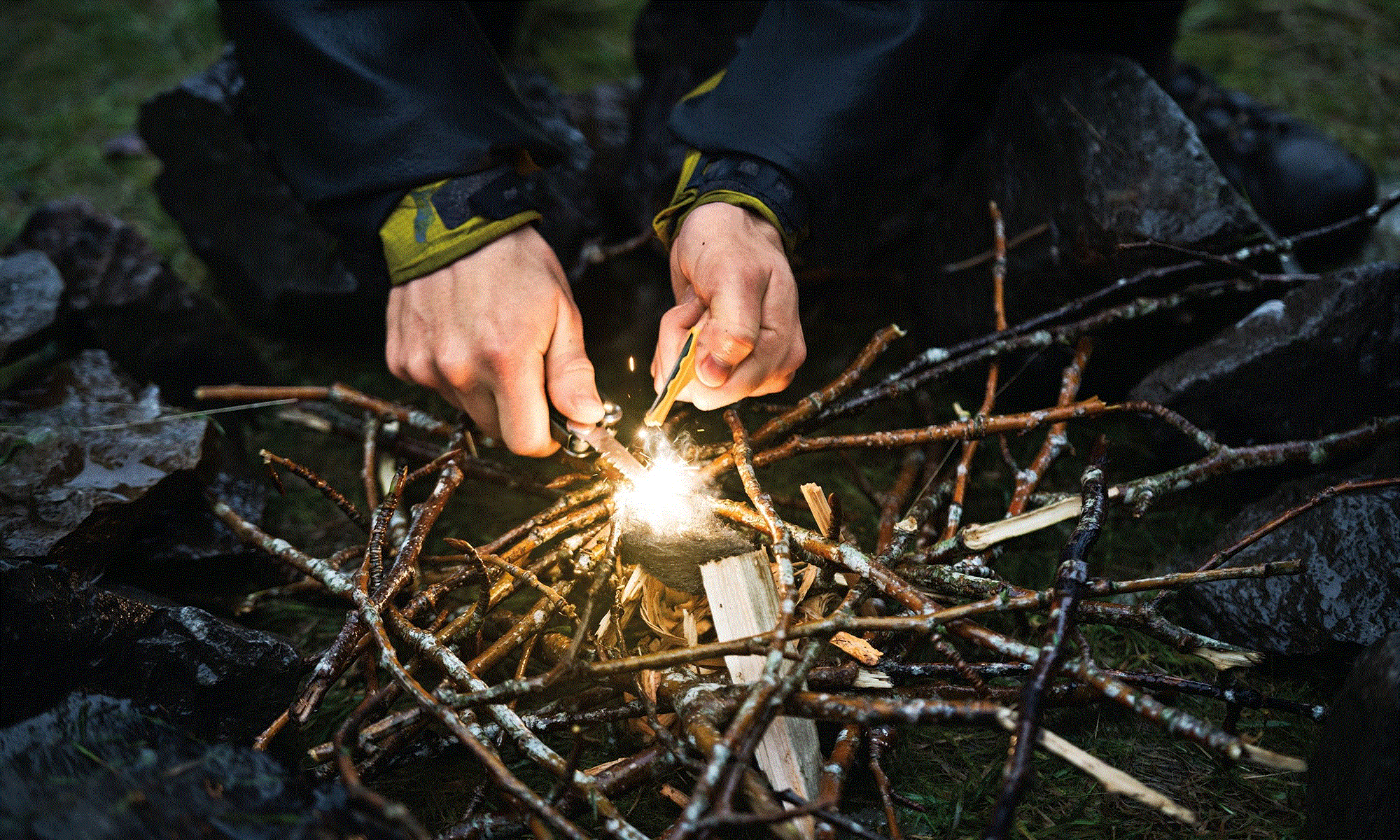 7 Wilderness Fire Building Techniques and Videos – Leatherman Tools